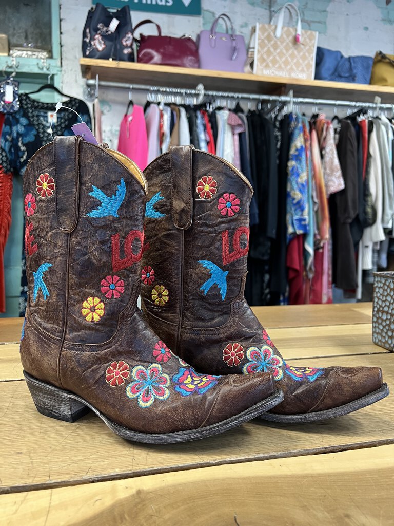 DESIGNER ACCESSORIES – Lulu's Consignment